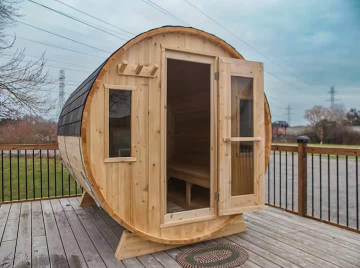 Montrose Retreat – Gateway To Niagara Falls - Niagara Falls