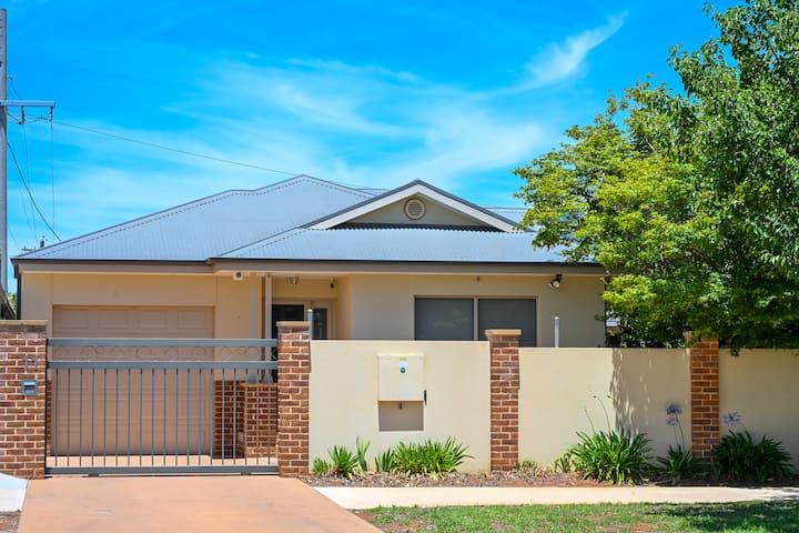 Griffith Prestige Apartment - Griffith