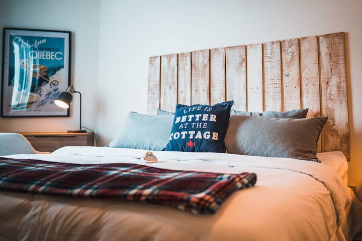 Warm & Cozy Tremblant Stay | Near Ski Lifts - Mont-Tremblant
