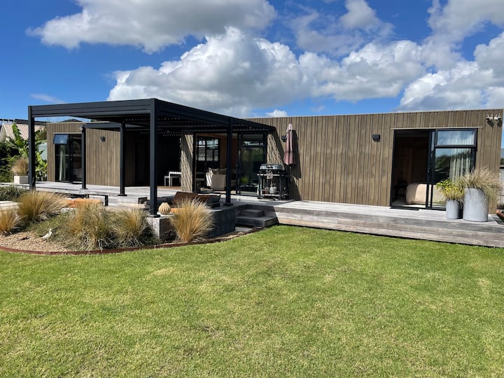The Builders' Oasis - Mangawhai Heads