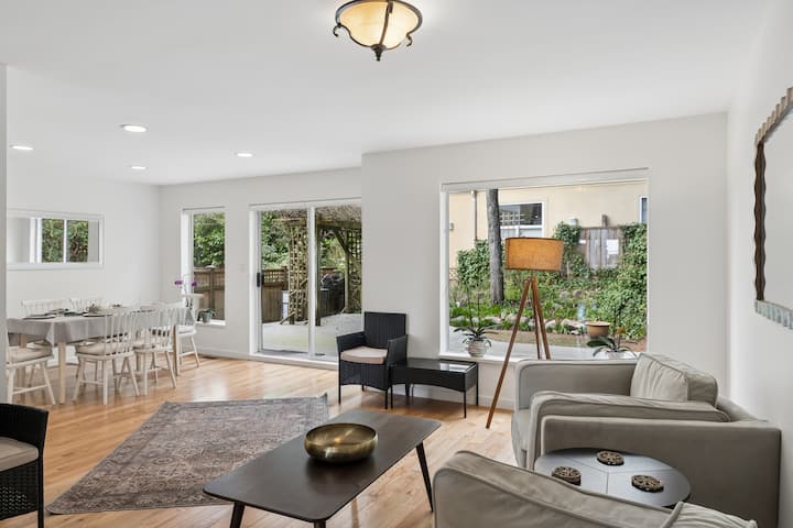 Quiet & Spacious Family Home | North Vancouver - North Vancouver