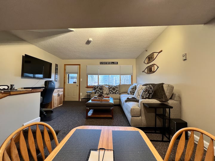 Skihaus! Ski In/out Fall Line Sunday River Condo - Newry, ME
