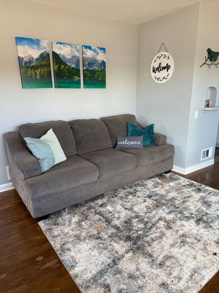 Main Street Getaway! - Montrose, CO