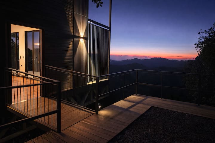 Loftelevated Above The Forest Mountains And Sunset - Costa Rica