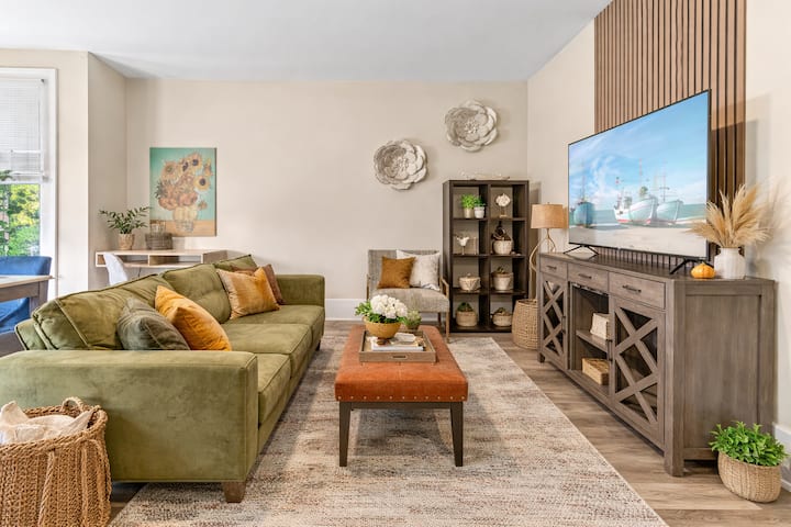 Perfect Rental Centralized On Woodward For Family - Dearborn, MI