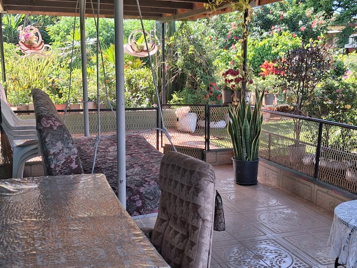 Garden Retreat With Private Entrance - Fiji
