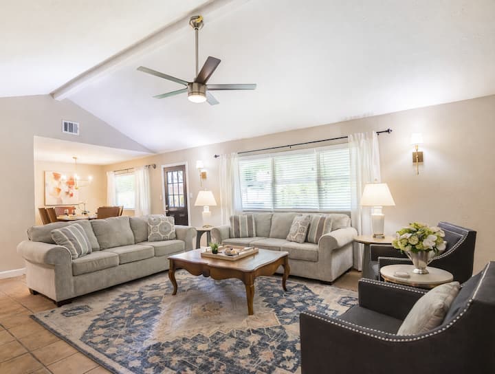 Spacious 1 Story 3br, Near The Woodlands 
Sleeps 6 - The Woodlands, TX