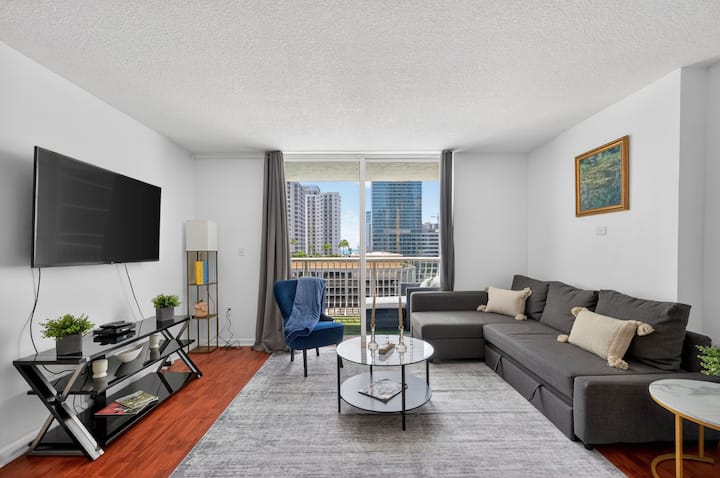 Brickell Ocean View Free Parking Pool Hottub - Miami, FL