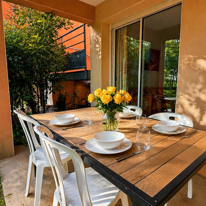 T3 Chaleureux Avec Terrasse, Piscine Et Parking - Puy-l'Évêque