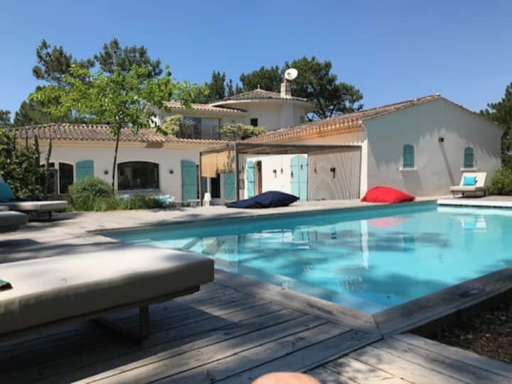 Superbe Villa Avec Piscine Et Jardin Paysagé. - La Teste-de-Buch
