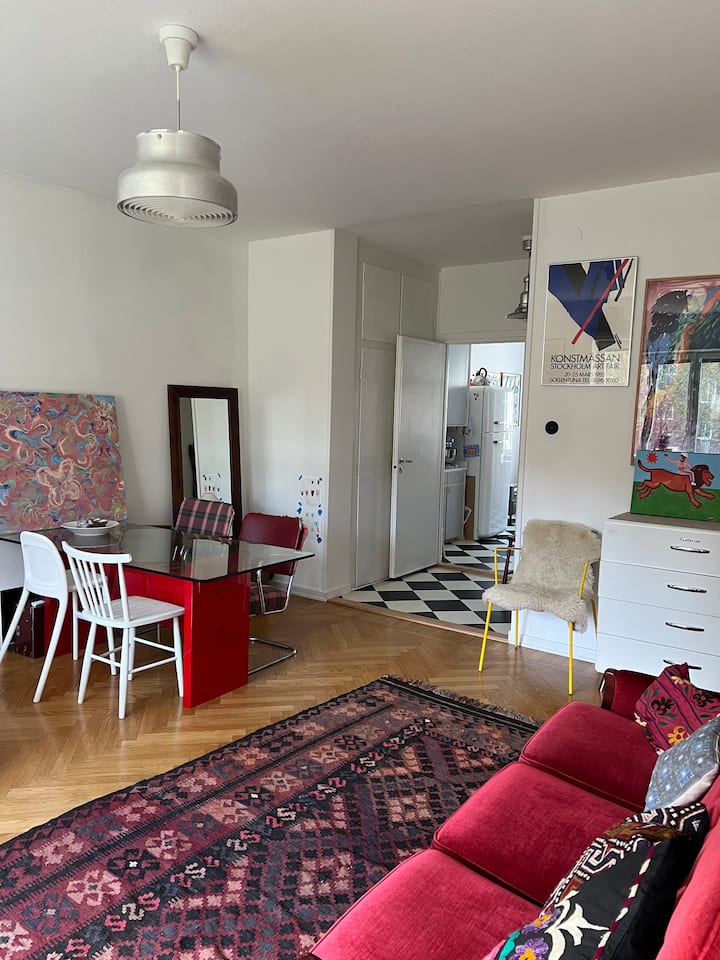 Bohemian Light Filled Stockholm Apartment - 斯德哥爾摩