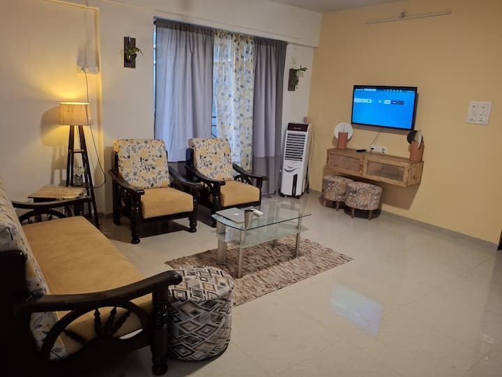 Aaryastays: Boho 2bhk Next To Thane Station - Thane
