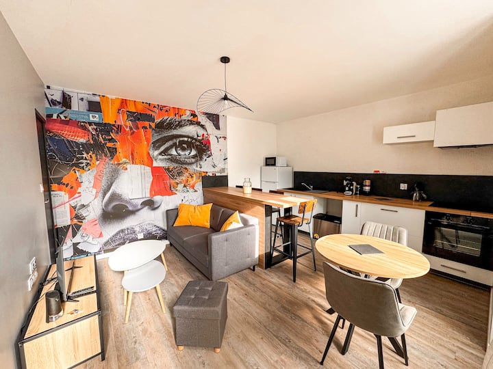 Maison Design En Centre-ville - Fibre & Gare - Bressuire