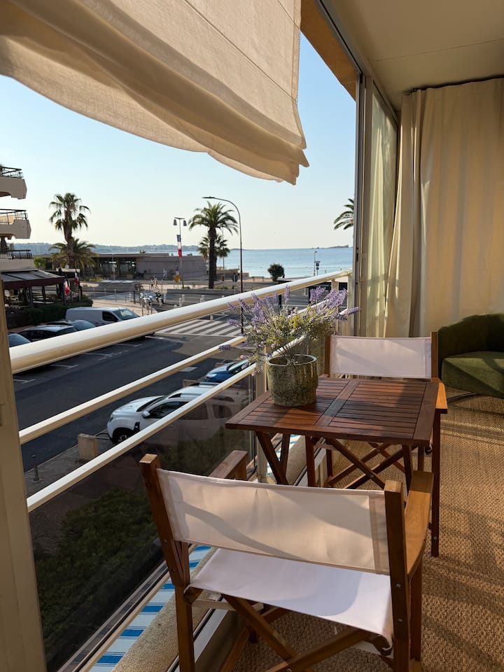 Petit Coin De Paradis à 50 M De La Mer + Parking - Fréjus
