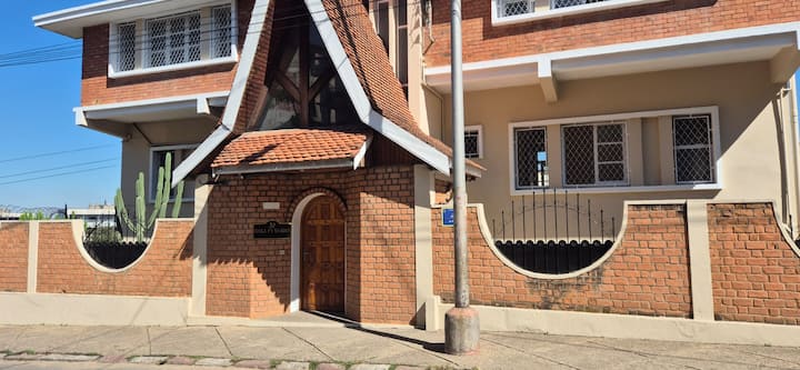 Appart Spacieux,cuisine éQuipée,wifi Ménage Inclus - Antananarivo