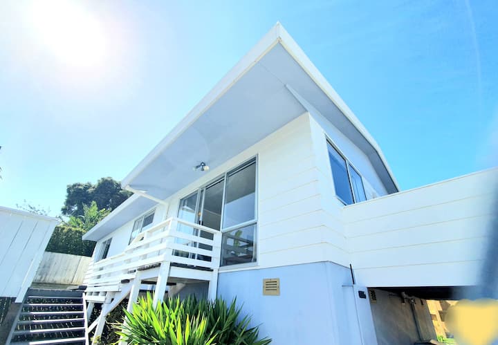 The Sheriff’s Cabin - Sherwood Forest, Tauranga - Tauranga