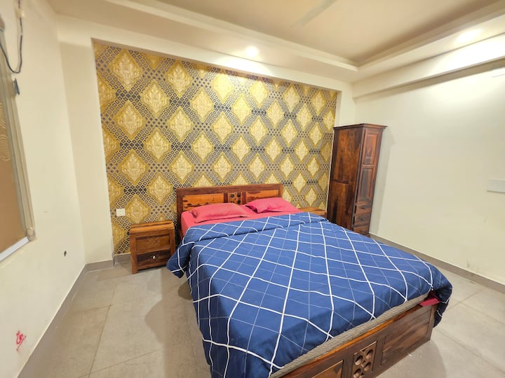 1 Rk Flat Near Beach - Puri