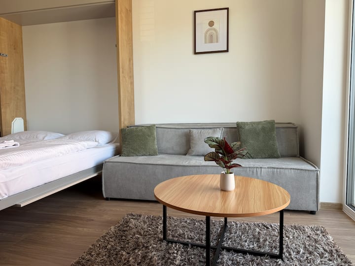 Cozy Studio With Free Parking Near The Lake - Liptovský Mikuláš