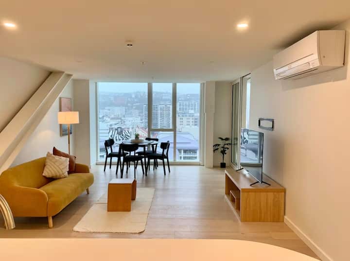 Brand New Cbd Apartment With City Views-pool & Gym - Wellington, New Zealand