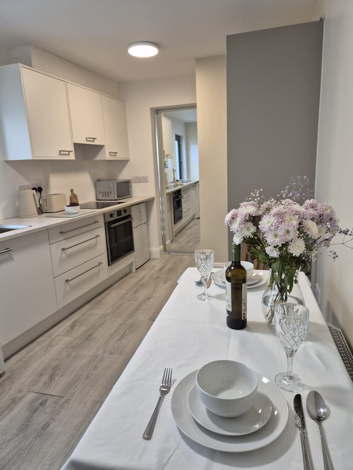Bright And Cosy Studio With A Modern Design. - Galway