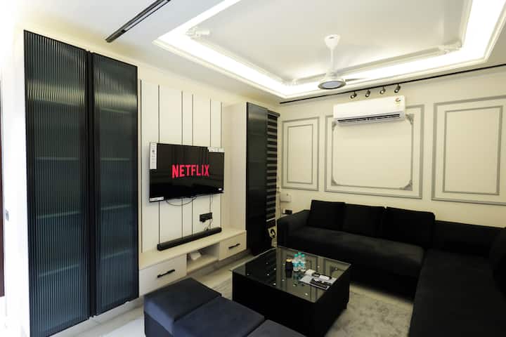 The Signature Stays By Wish Homes (3bhk) - New Delhi
