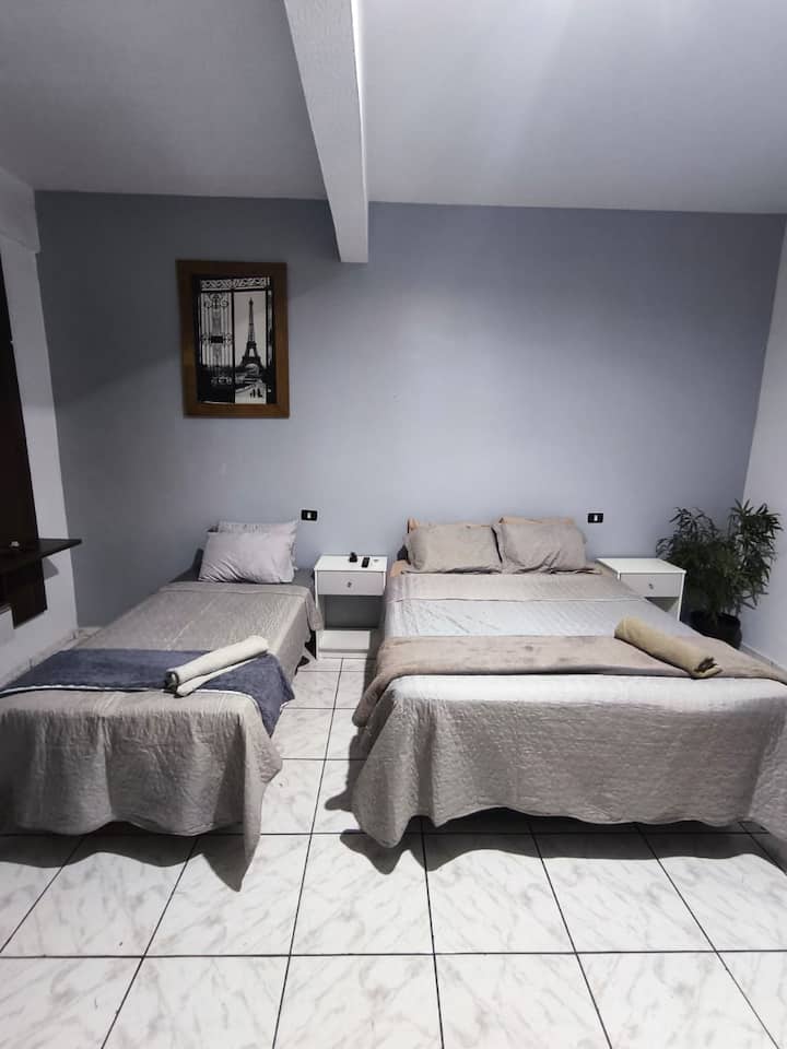 Suíte Okka | Cama King C/ Ar Condicionado - Foz do Iguaçu
