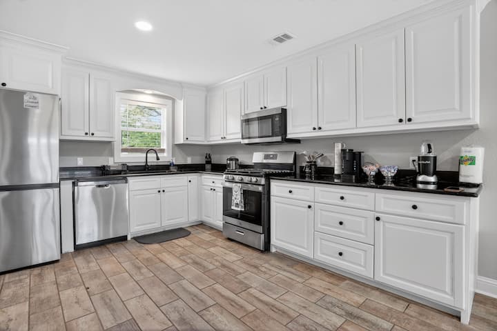 Cozy 3 Bdr Home In Tyler, Tx- Relax & Unwind - Tyler, TX