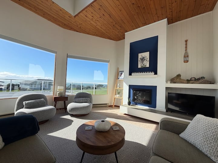 Private Pool Retreat Near Coupeville - Whidbey Island, WA