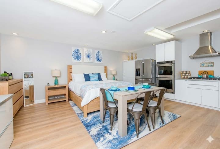 Kingbed Studio + Private Yard, Firepit, Bbq, Bikes - Pacific Beach - San Diego