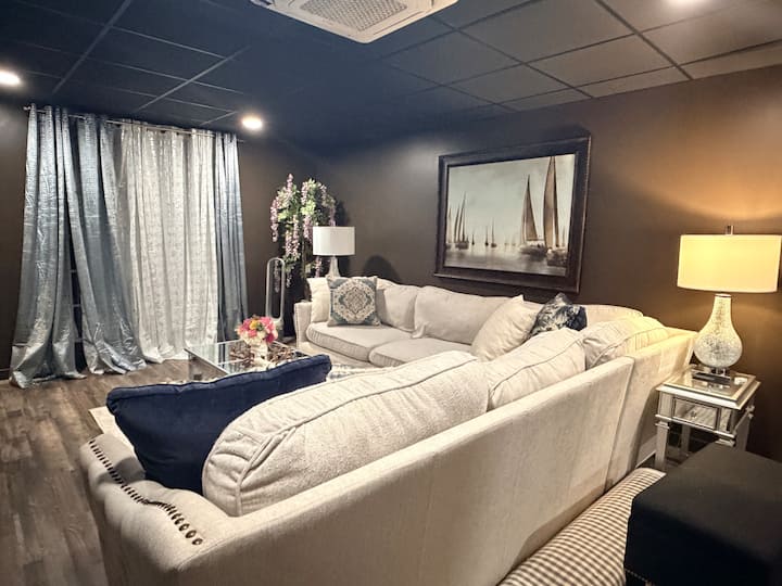 The Sanctuary (Private Basement Apartment) - Birmingham, AL