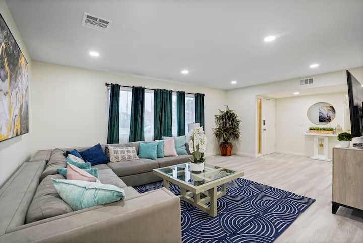 3 Bedroom 5 Beds! Close To Disney/knotts/oc/beach - Seal Beach, CA