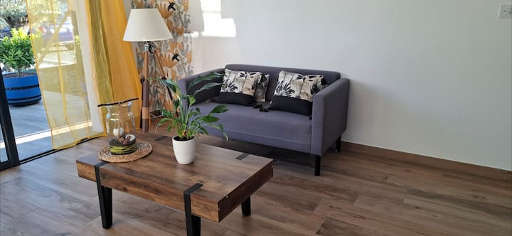 Logement "Coup De Coeur" Dans Villa  Avec  Piscine - Hourtin