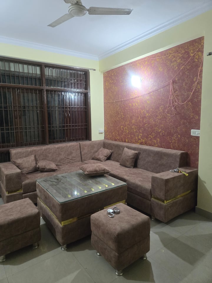The Suite Escape -2 - Agra
