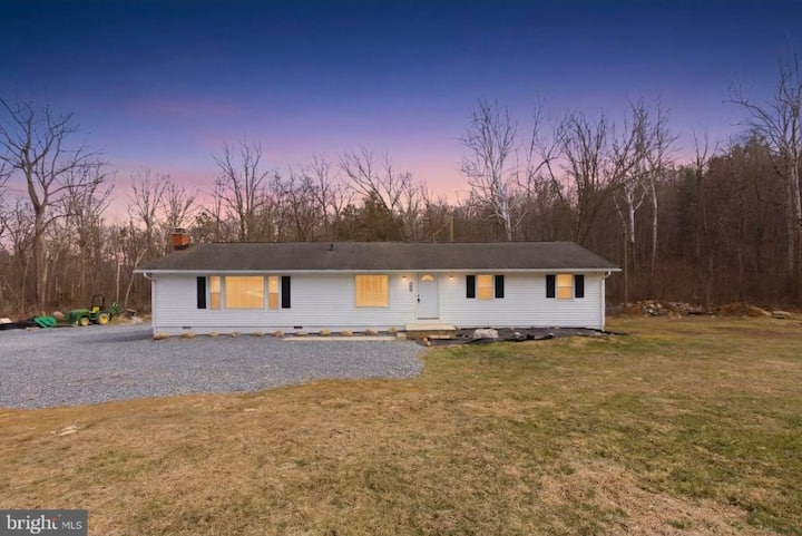 Rock Place Creekside Ranch 15m Dr National Forrest - Shenandoah, VA