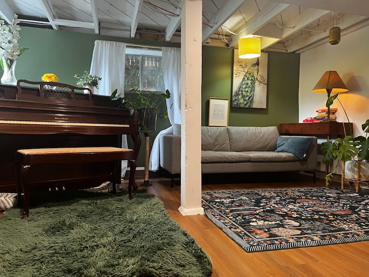 Whimsical One Bedroom Guest Suite In Wallingford - Hawthorne Hills - Seattle