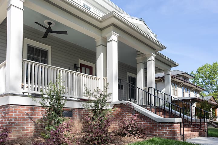 Gorgeous Group Gathering Spot: 6 Bed/6 Bath! - Durham, NC