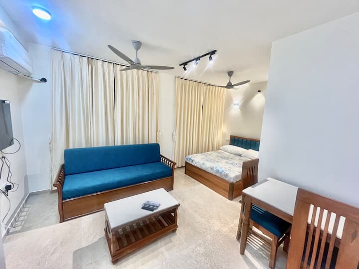 Lakefront Balcony Ac Studio Apt@hiranandani Estate - Thane