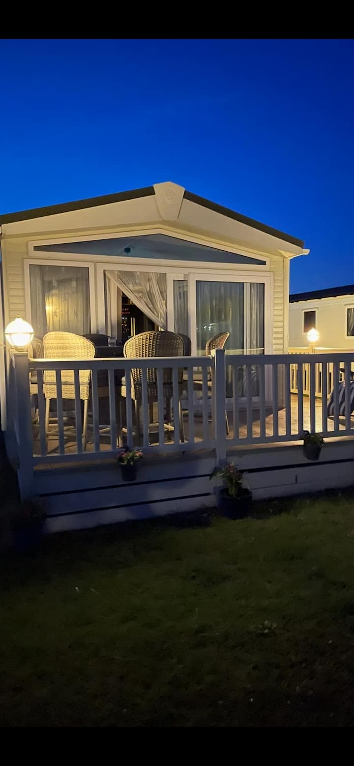 Chalet Retreat - Hayling Island