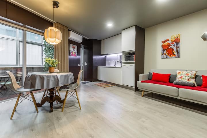 Gaia Cork House Next Metro | Dreamstay - Vila Nova de Gaia