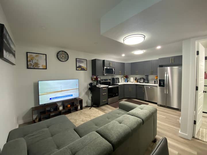 Greensville 1 Bedroom Suite In Regina’s East Brook - White City