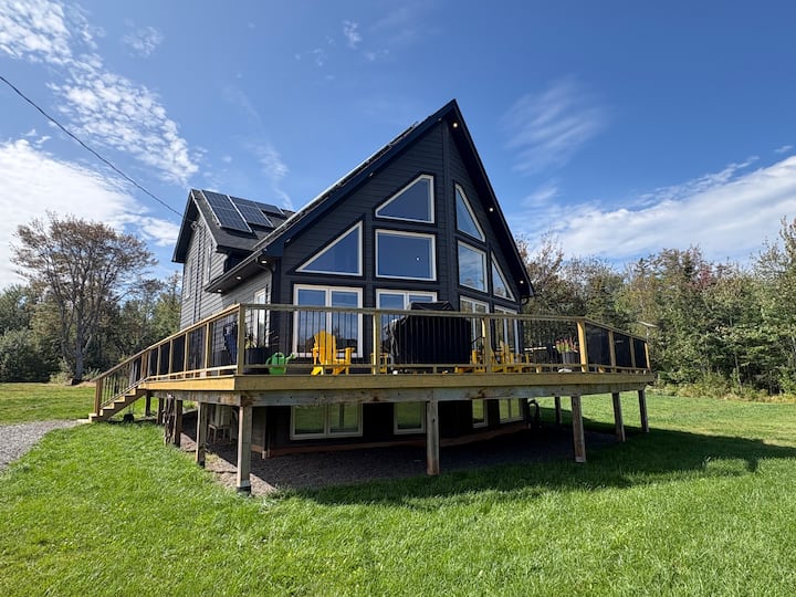 Yellow Chair Beach House - Prince Edward Island