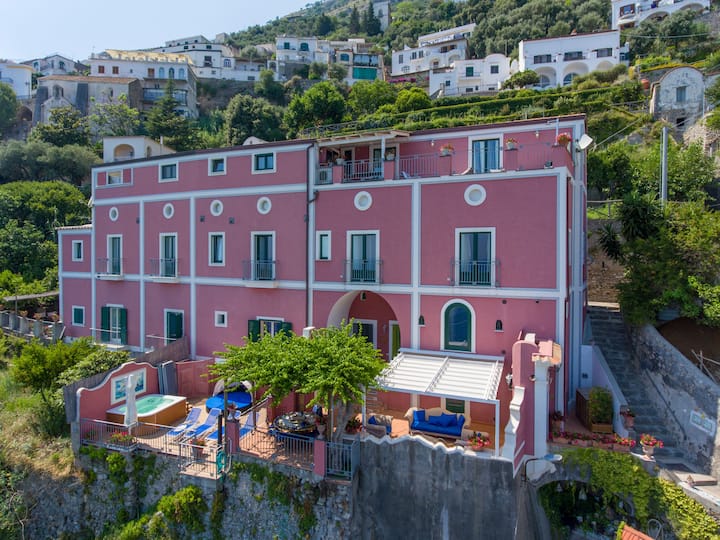 Luxury Villa Soleluna Con Jacuzzi - Amalfi