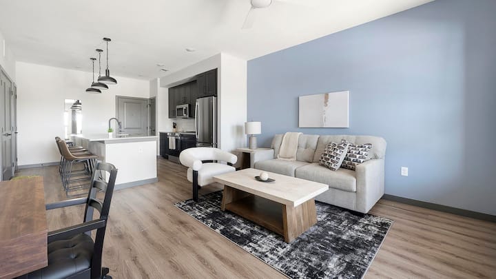 Landing | Modern 1bd, Yoga Studio, Clubhouse - Leander, TX