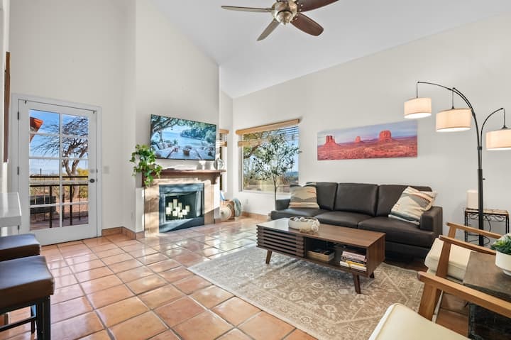 Hilltop Luxury Stay W/360° Views | 8mi From U Of A - Catalina Foothills, AZ