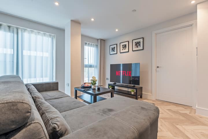 Cozy Apt Sleeps 4 – 2 Min Walk To Tube - Barnet