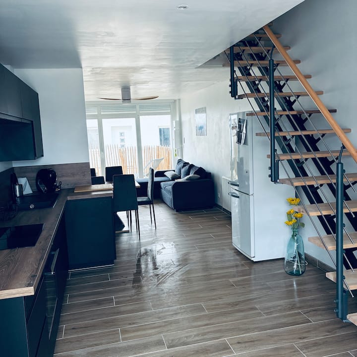 Duplex Ensoleillé Avec Terrasse.
Plage à Pied - La Tranche-sur-Mer