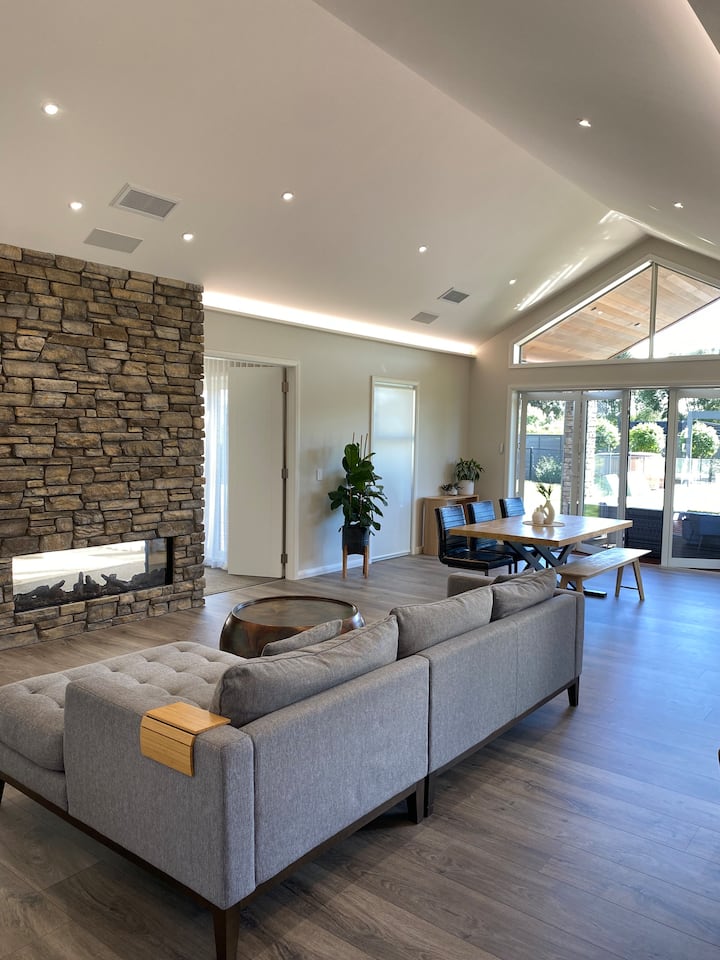 Fireside Luxe - Pool, Spa & Outdoor Living - Cambridge