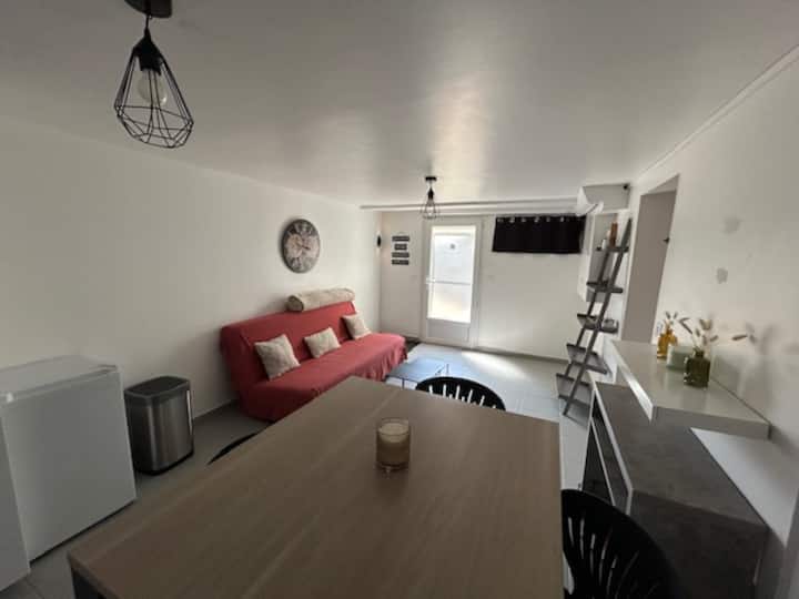 Studio Proche Du Centre Et De La Gare - Châteaudun
