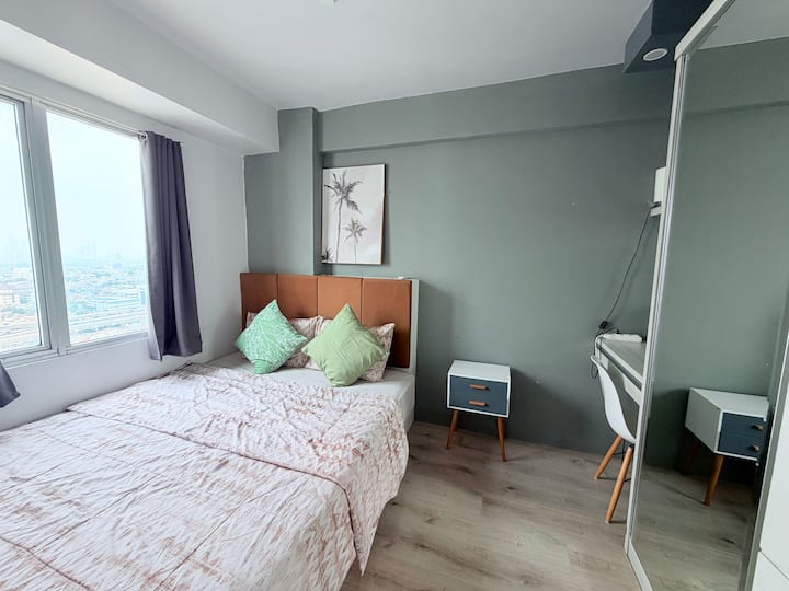 2br Apartment In East Jakarta, Free Wifi & Netflix - Jakarta