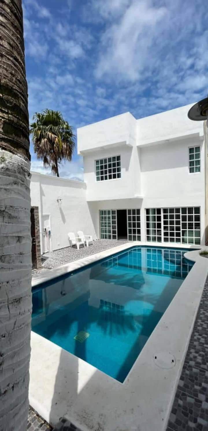 Casa A 5 Min De La Zona Hotelera Cómoda - Isla Mujeres